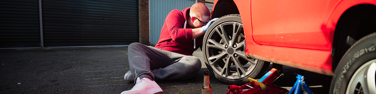 Tools to Fix a Car: 14 Common Things People Need